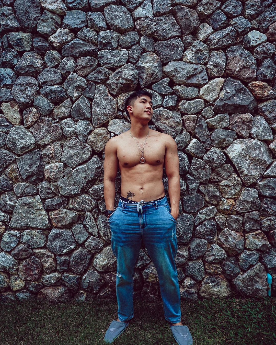 เจมส์ เดชาวัฒน์ นายแบบหนุ่มหล่อหน้าใส การันตีงานดีโดนใจแน่นอน